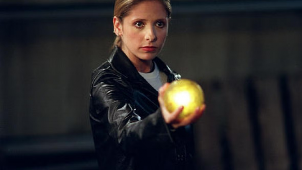 Buffy the Vampire Slayer: Sarah Michelle Gellar Talks Revival Show